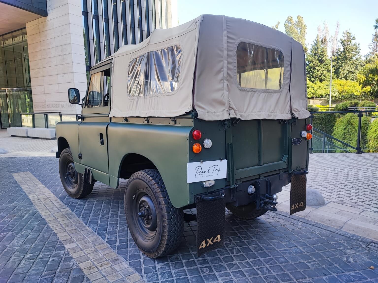 Land Rover serie II Corto – Road Trip