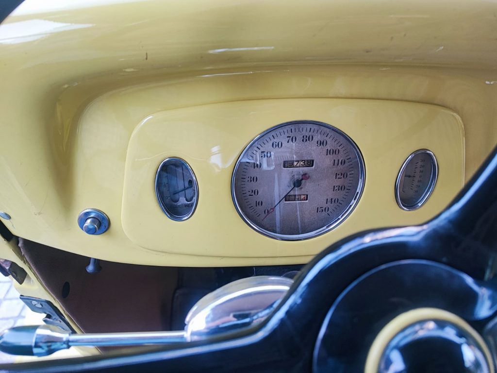 Ford 5 Window Deluxe Coupe – Road Trip